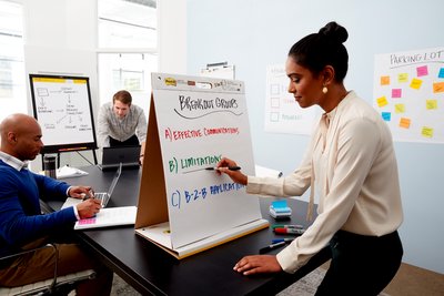 Rotafolio Post-it® Super Sticky Blanco, 30 hojas | 3M Mexico