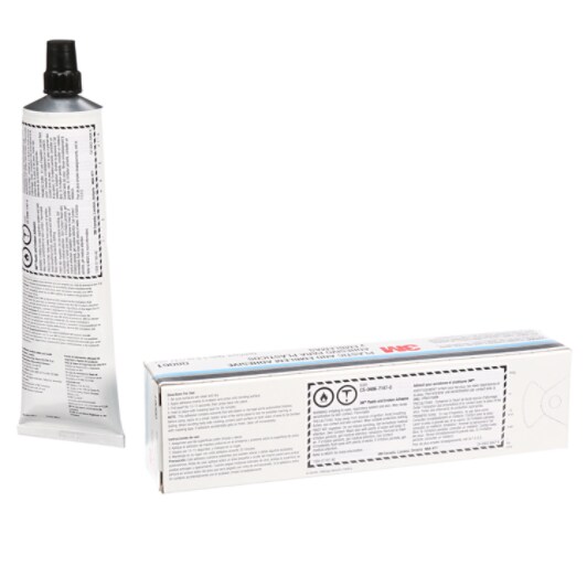 3M™ Plastic & Emblem Adhesive, 08061, clear, 5 fl. oz. (147 ml) | 3M Canada